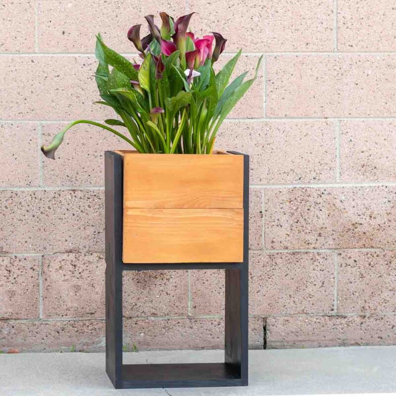DIY Modern Planter Box - DIY Designs By Anika